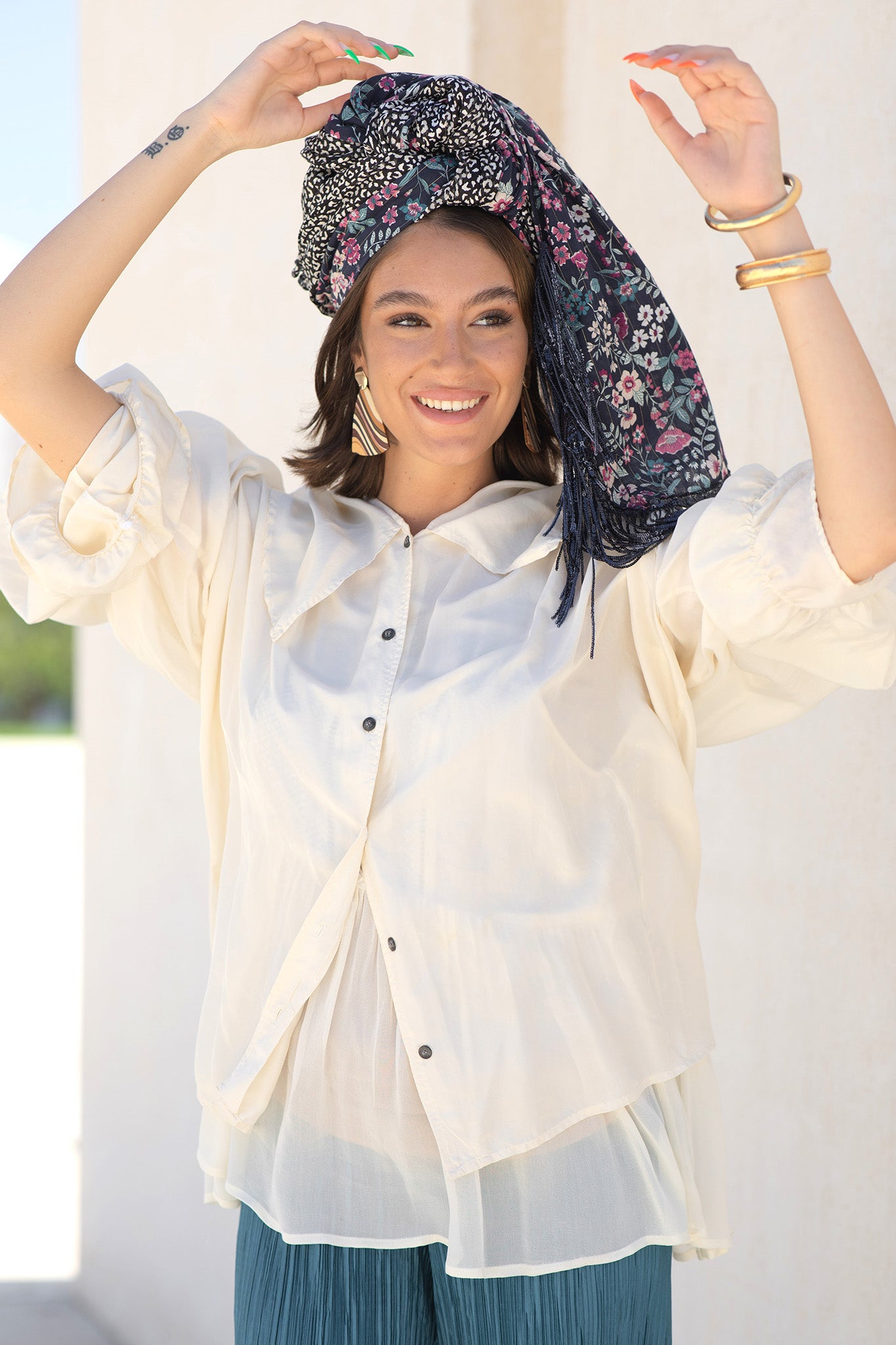 מונה– Merav Studio